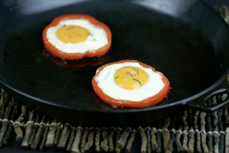Capsicum Eggs by Jan Bilton | I Love Eggs | NZ Eggs